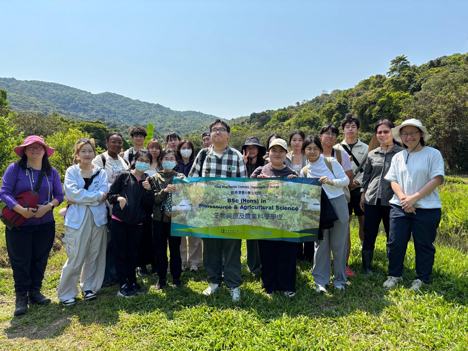 Visit to Lai Chi Wo Enclave | News | Department of Biology, Hong Kong ...
